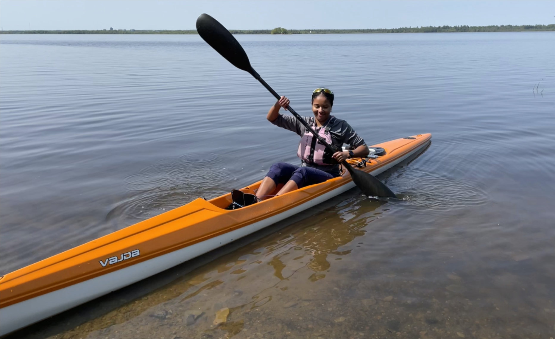 Aylmer local kayaks to work in Ottawa